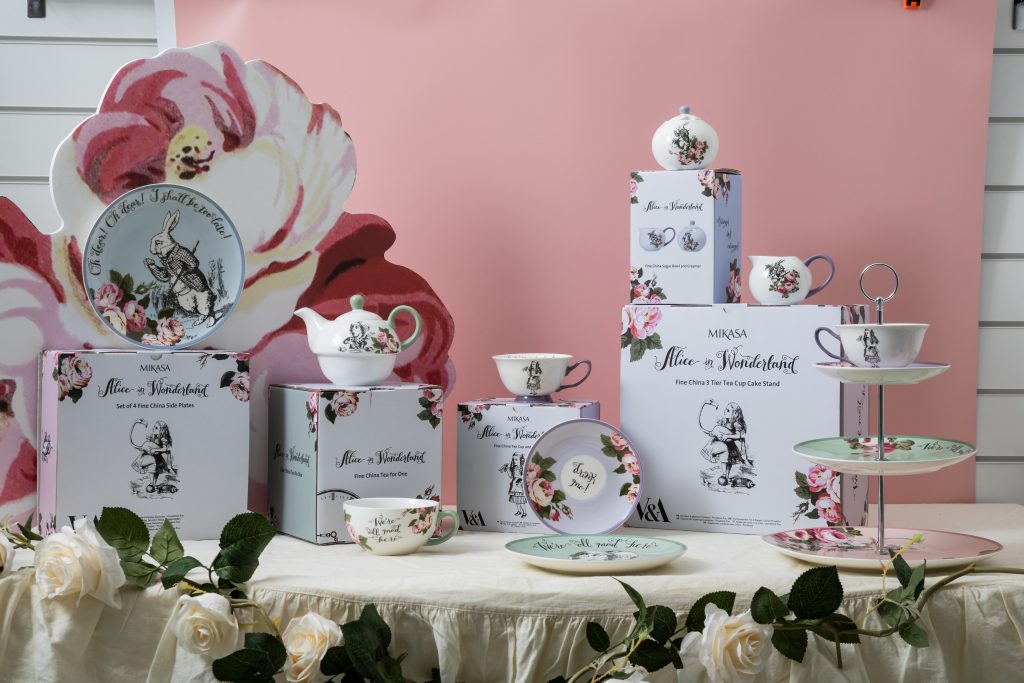 Mikasa x V&A Alice in Wonderland - Housewares